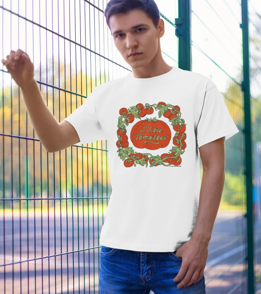 Hannah Michelle I Love Tomatoes Vine Wreath T-Shirt