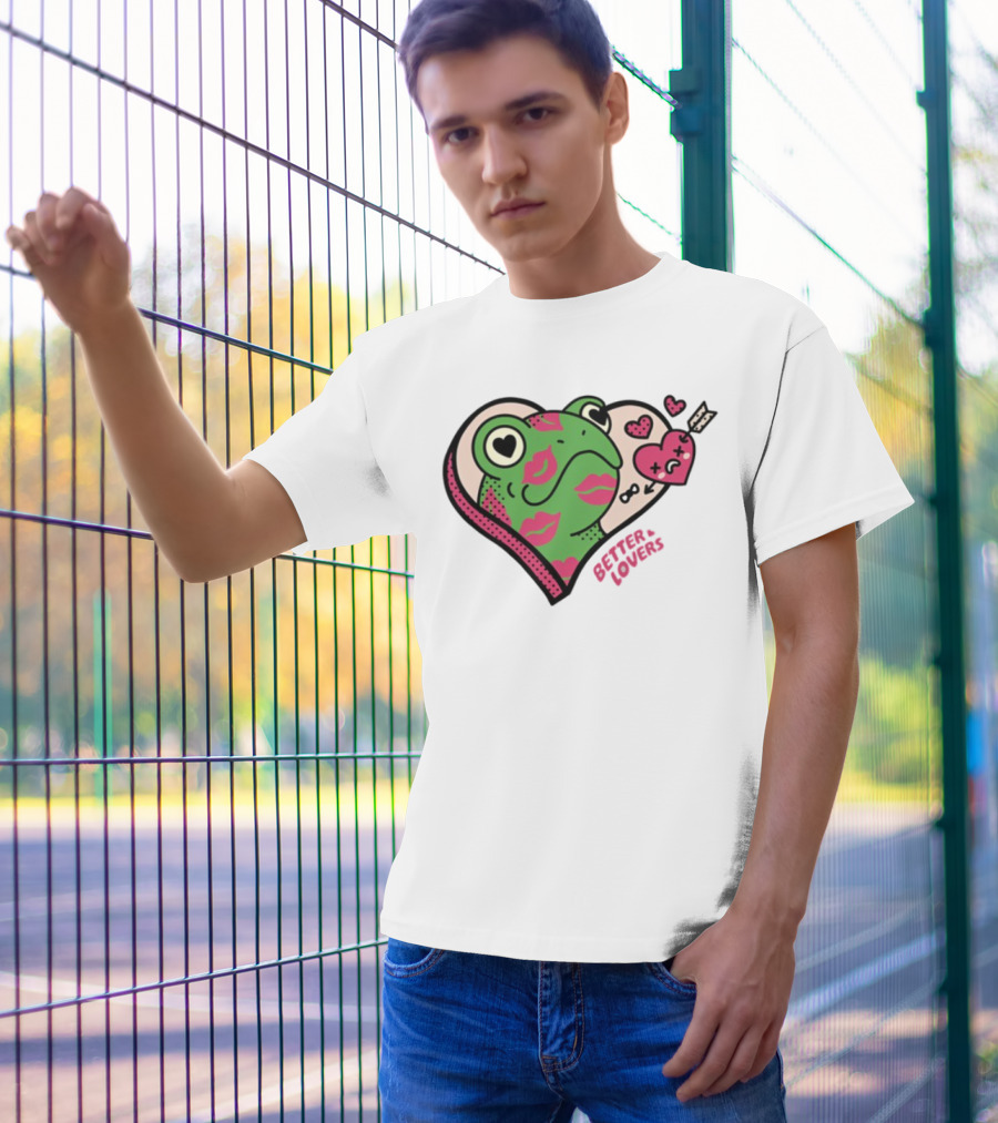 Better Lovers Love Frogs Heart Kisses Fun Graphic T-Shirt
