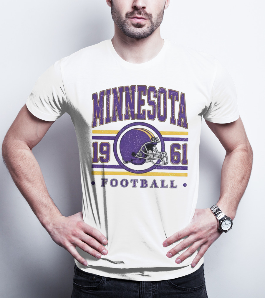 Minnesota Vikings Football Helmet 1961 NFL Vintage Style T-Shirt
