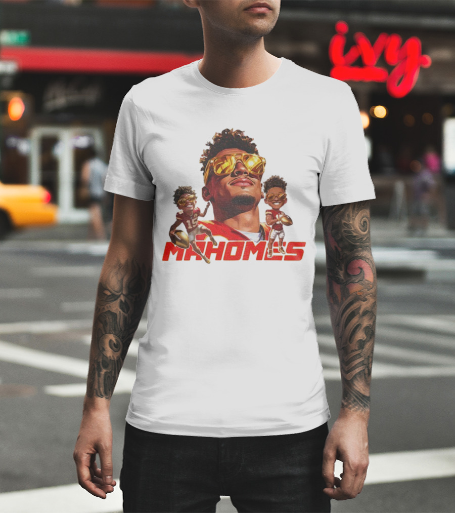 Patrick Mahomes Kansas City Chiefs Football Player Caricature Mahomes 2025 T-Shirt