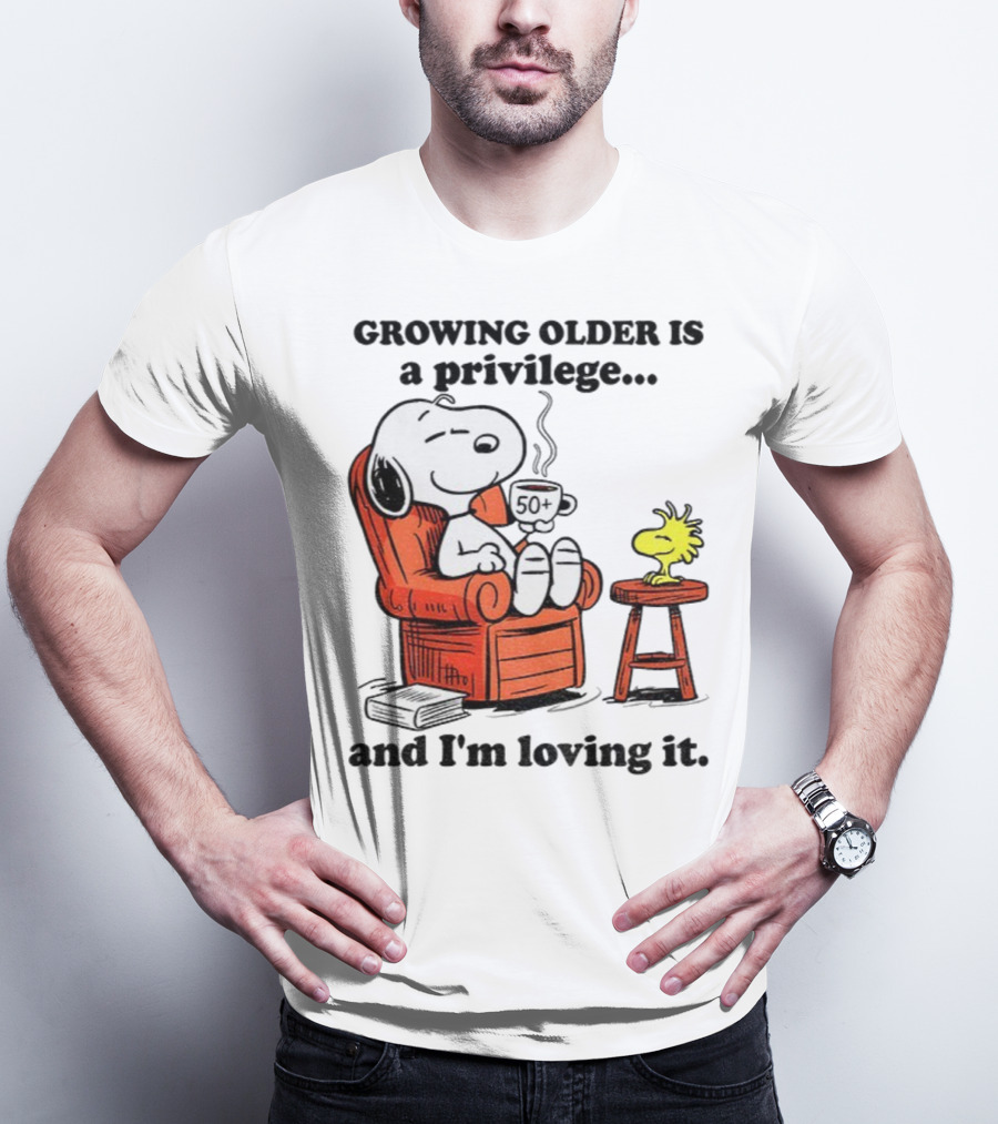 Snoopy And Woodstock Relaxing Growing Older 50+ Privilege And Loving It T-Shirt
