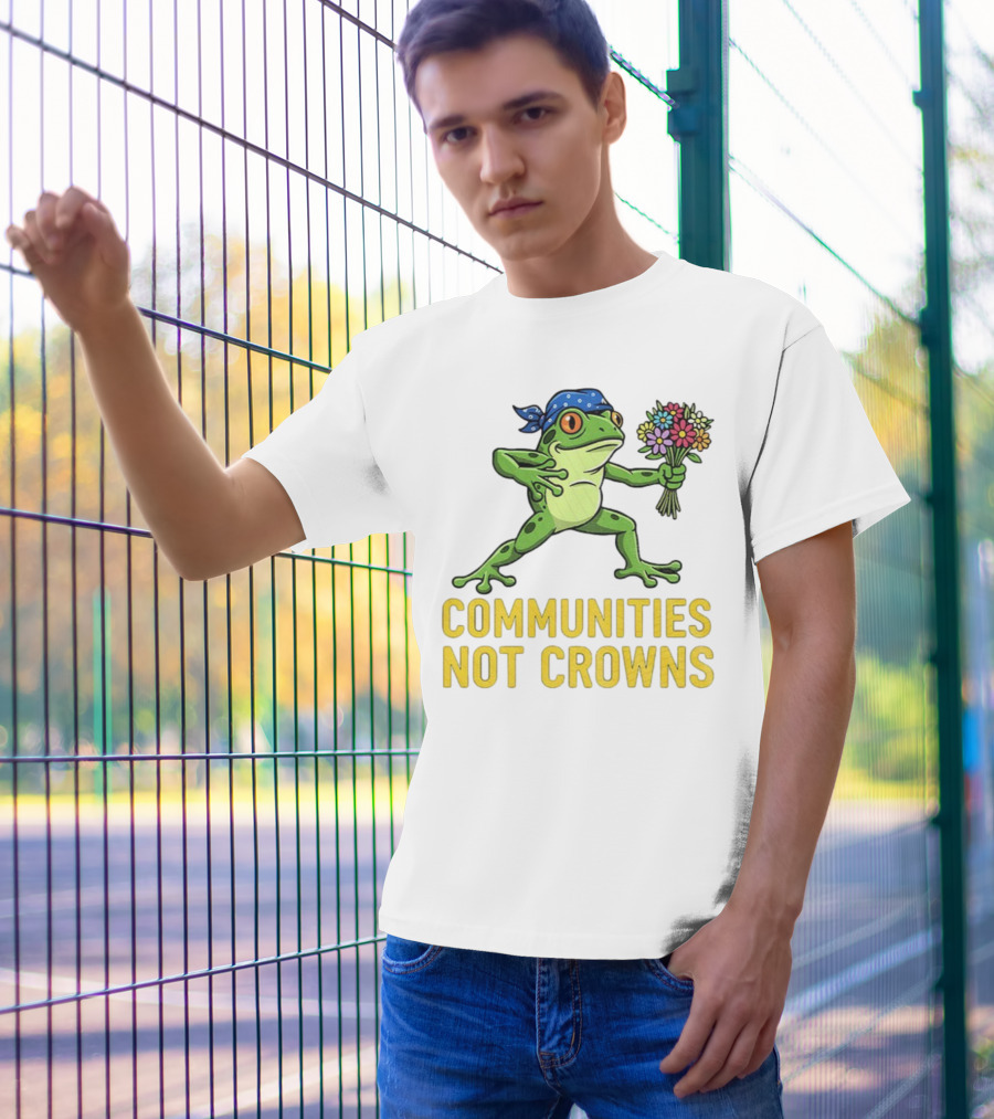 Portland Frog Protester Communities Not Crowns Bandana Frog With Flowers T-Shirt