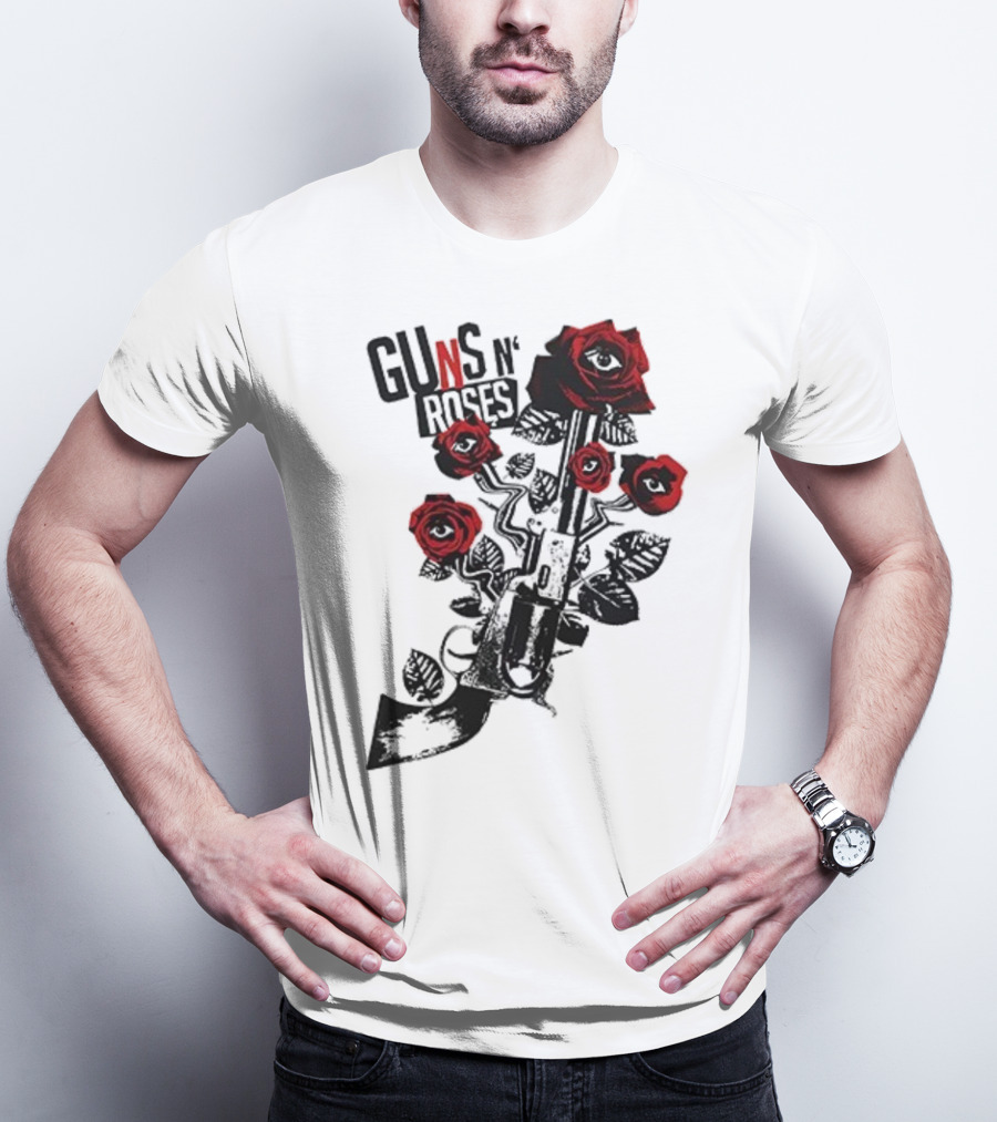 Guns N’ Roses 2025 World Tour Warsaw Red Roses And Pistols T-Shirt