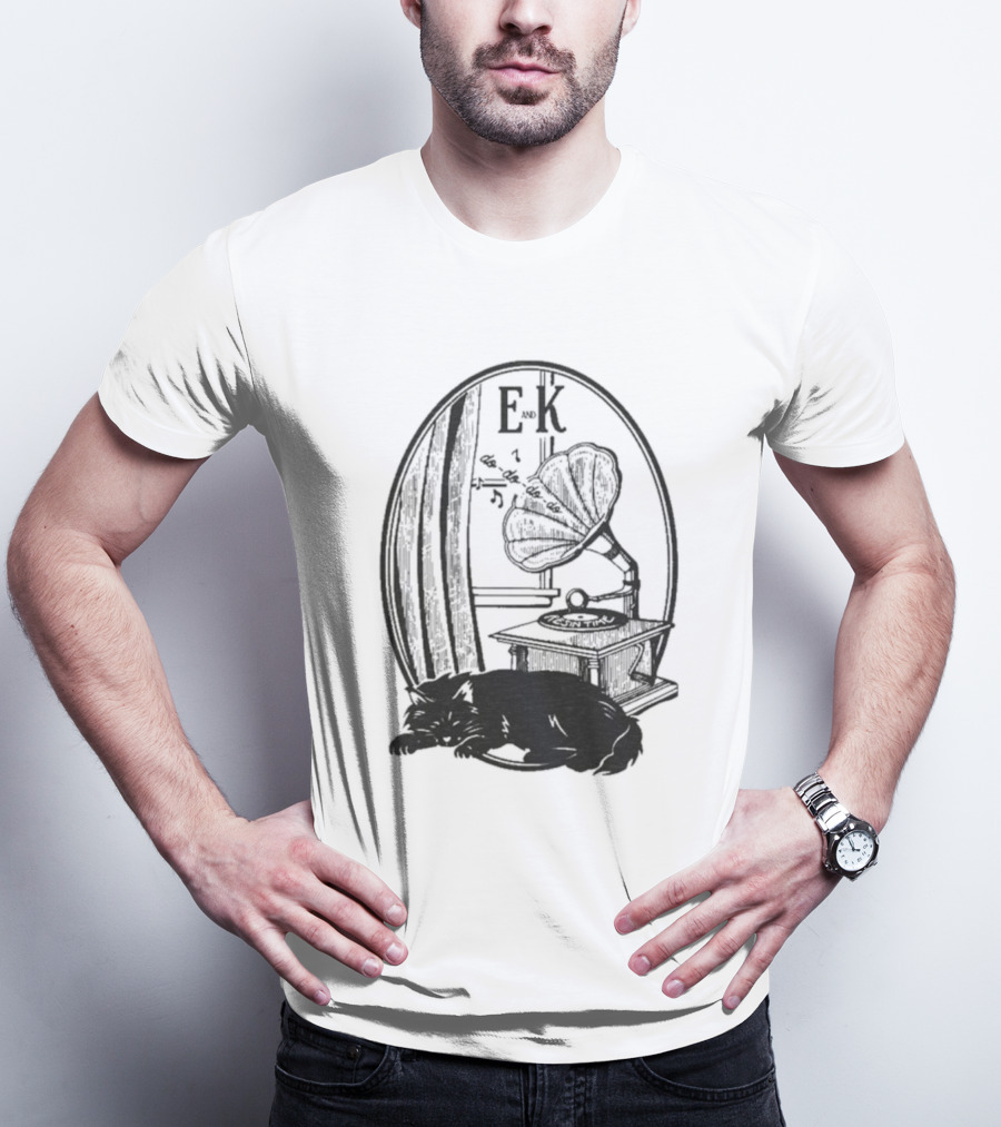 Evan And Katelyn EK Vintage Gramophone Oval Design T-Shirt