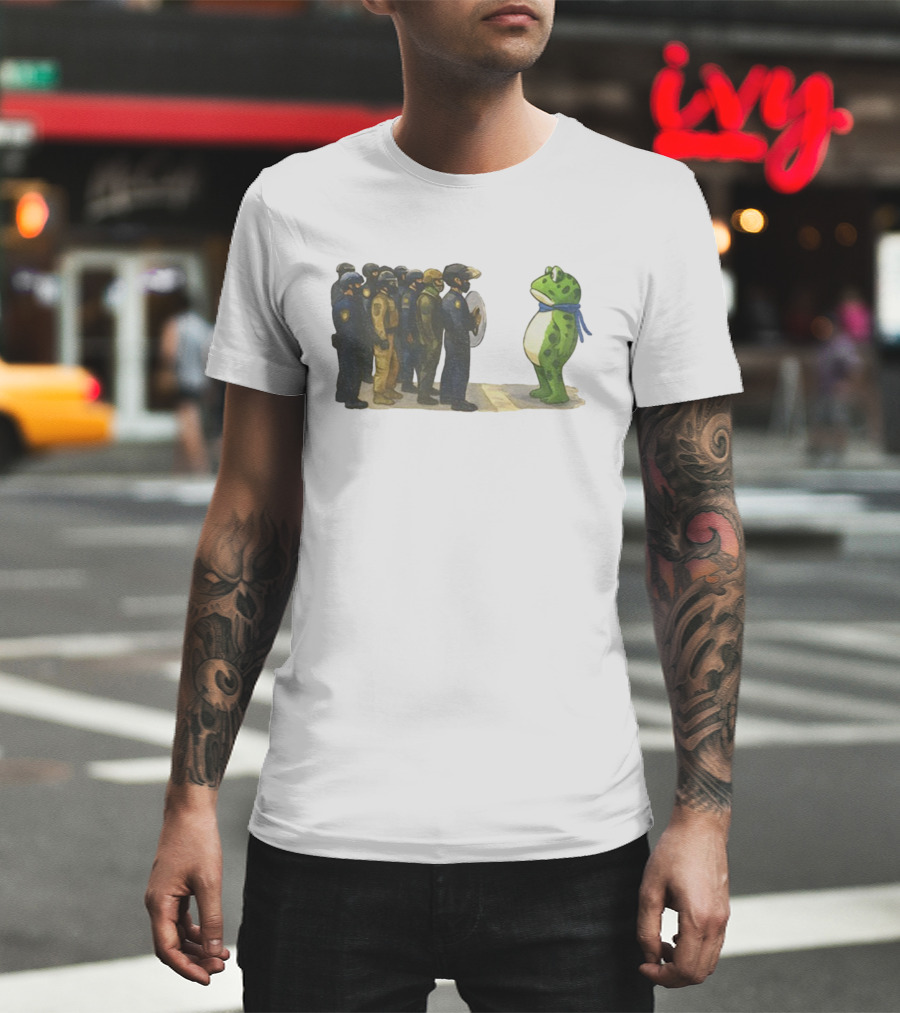 Portland Freedom Frog Anti Ice Resistance Protest Scene T-Shirt
