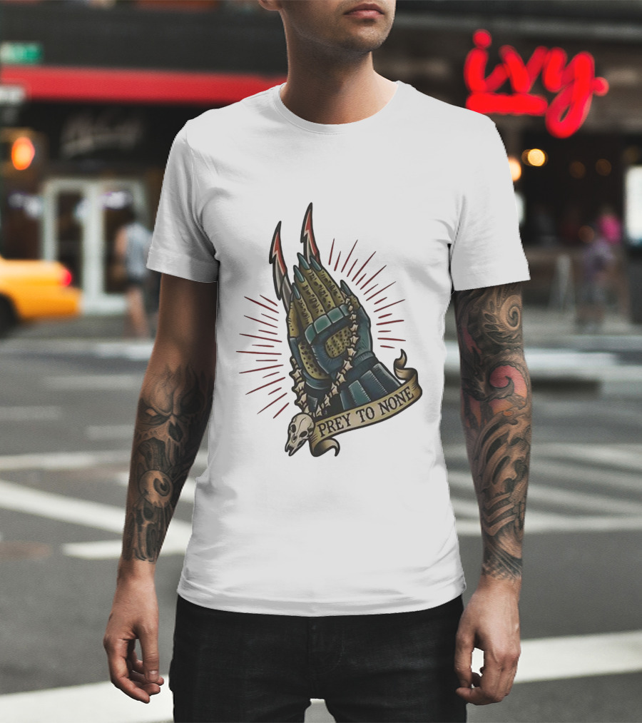 Prey To None Alien Claw With Skull And Star Chain T-Shirt