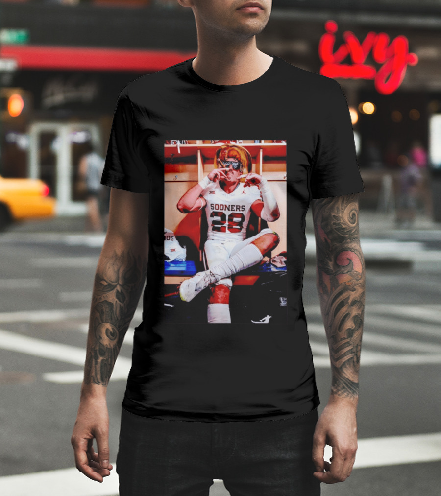 Sooners Football Danny Stutsman Cigar Celebration Locker Room 28 T-Shirt
