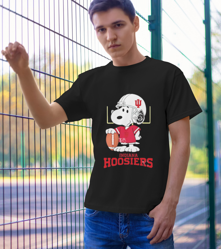 Snoopy Indiana Hoosiers Football Helmet Jersey Football Field T-Shirt