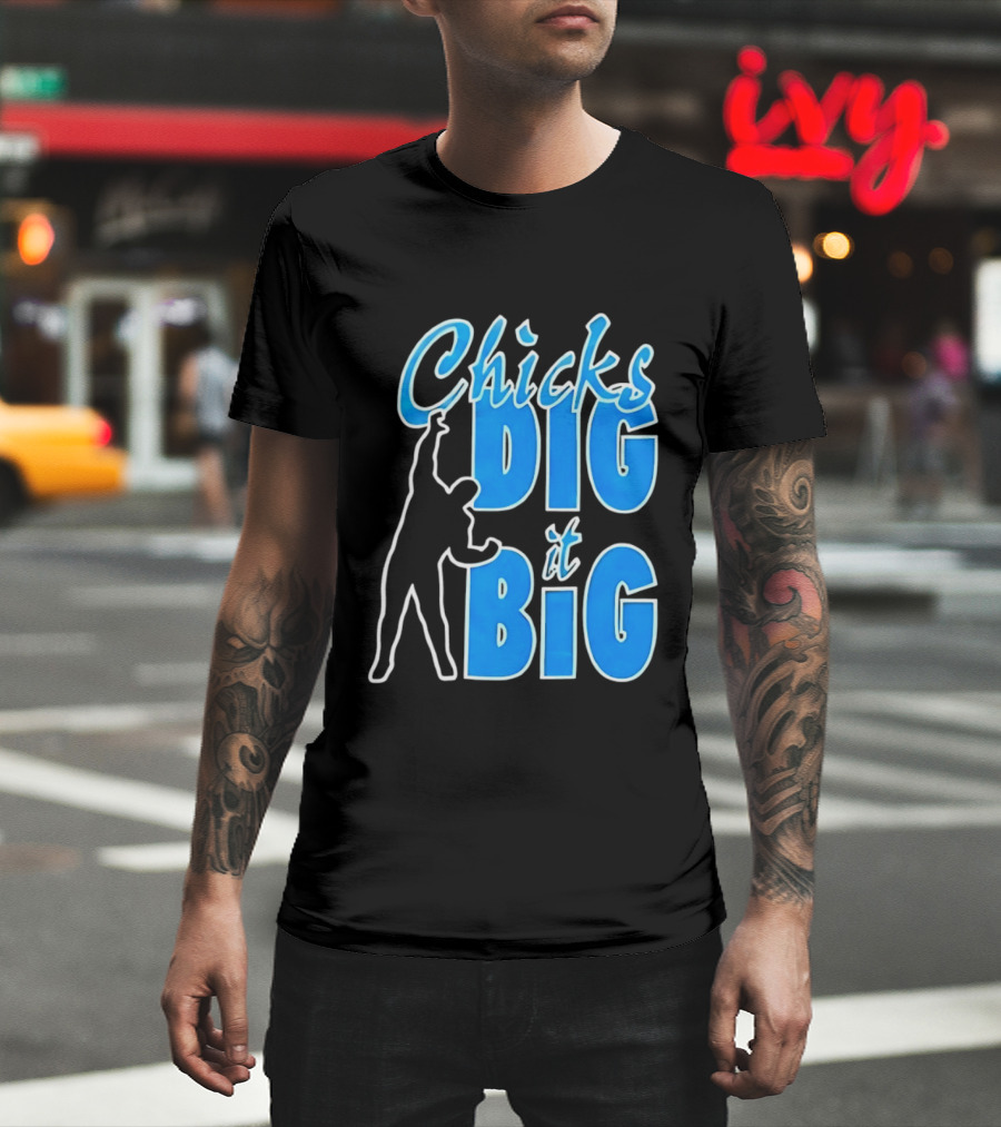 WWE Chicks Dig It Big Silhouette Gesture T-Shirt