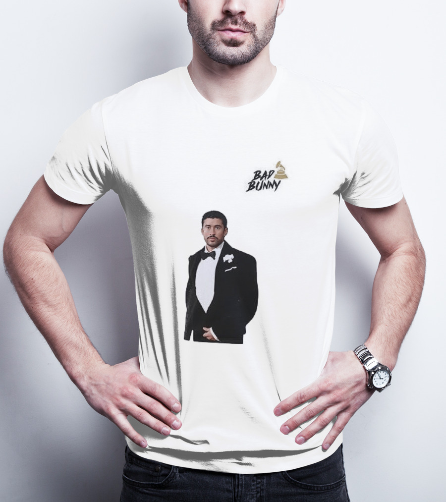 Bad Bunny Grammys Debi Tirar Mas Fotos Album Of The Year T-Shirt