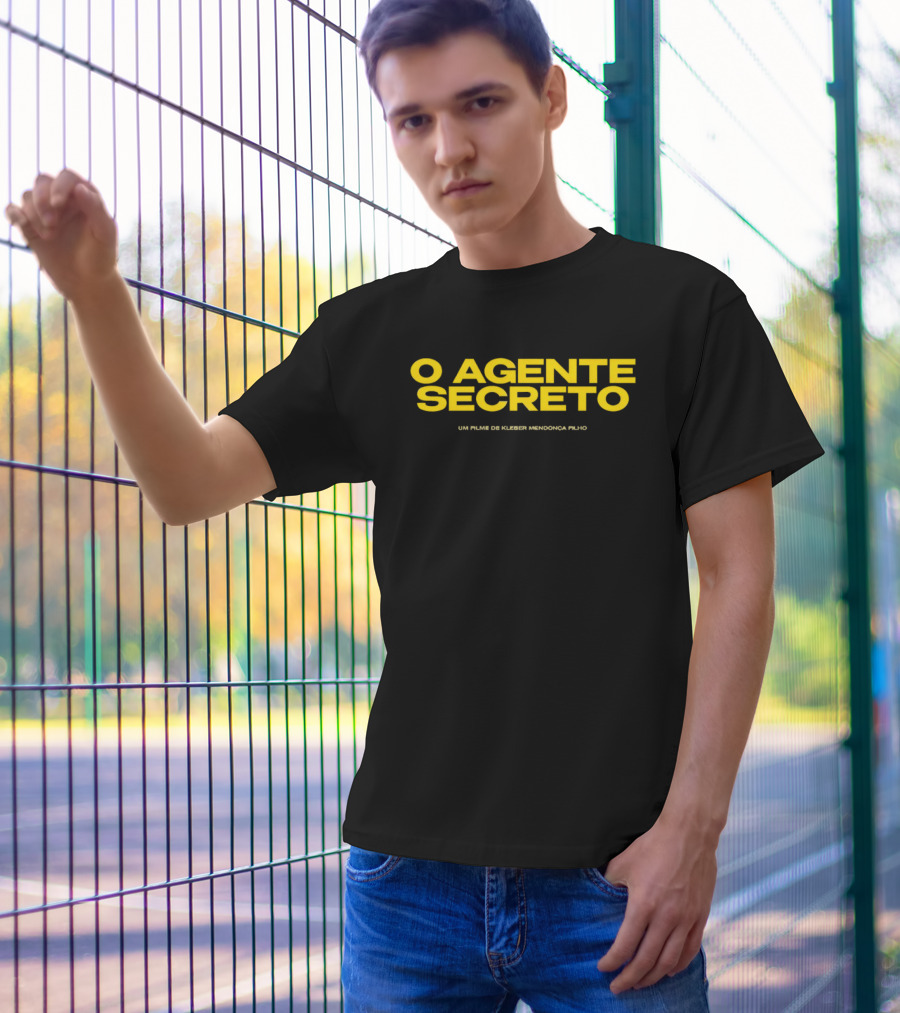 O Agente Secreto Um Filme De Kleber Mendonca Filho T-Shirt