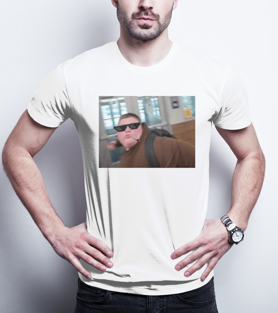 I Friggin Love This Kid Thug Life Meme Smoking Sunglasses T-Shirt