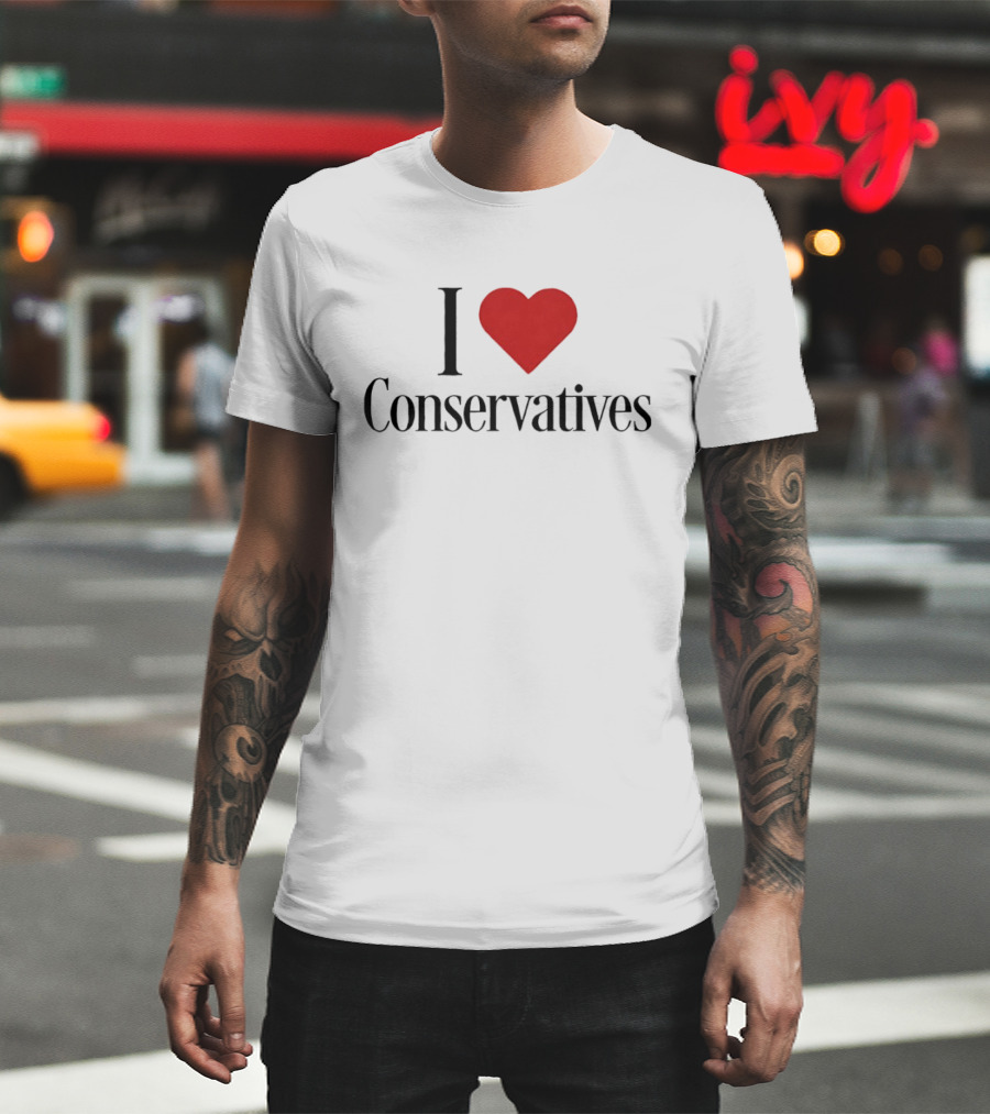 I Heart Conservatives Patriotic Pride T-Shirt