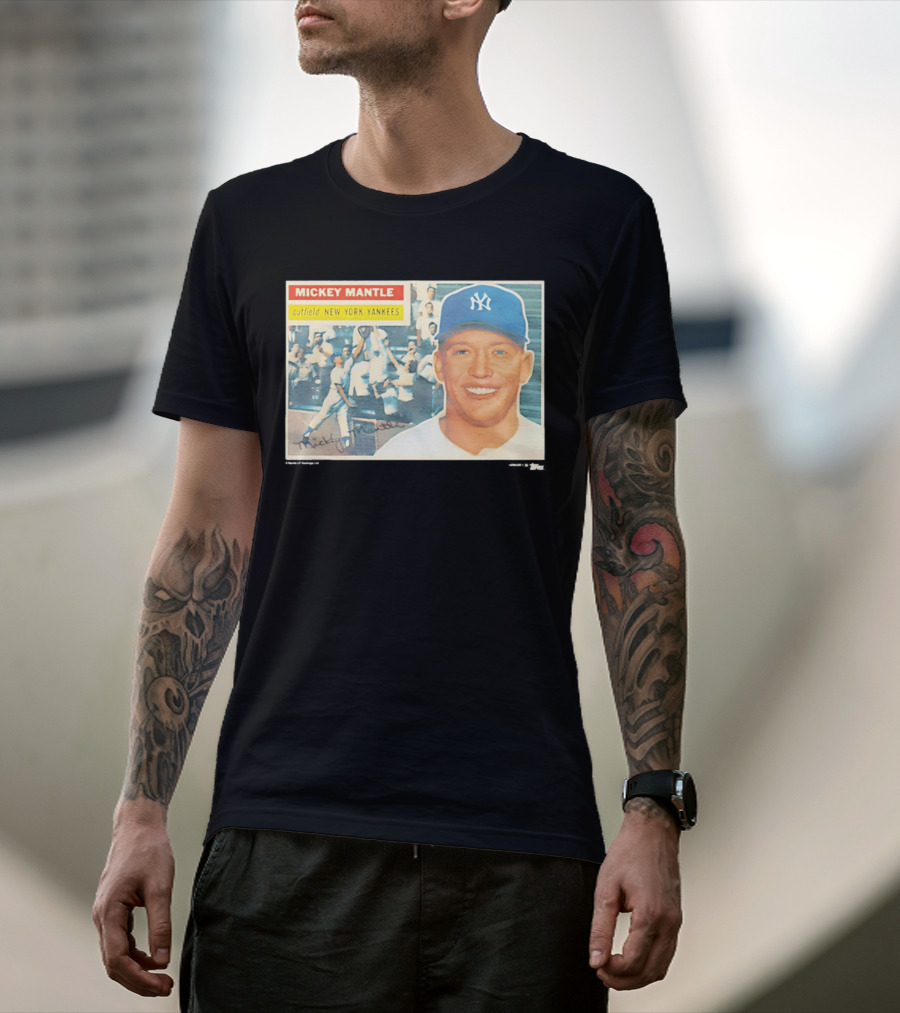 Mickey Mantle Outfield New York Yankees 1956 Topps Baseball Card T-Shirt