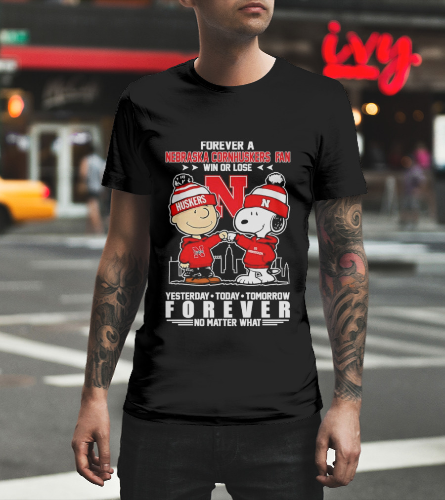 Forever A Nebraska Cornhuskers Fan Charlie Brown Snoopy Huskers Forever No Matter What T-Shirt