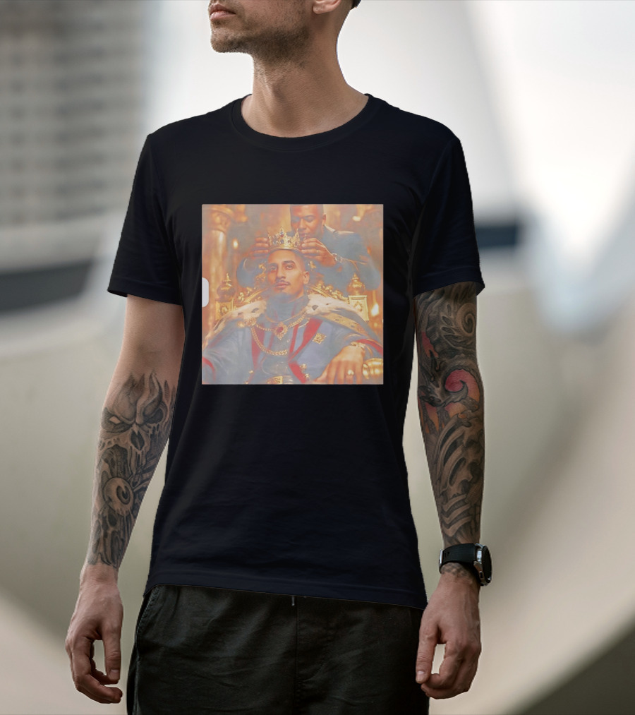 Raphinha Barcelona King Crowned Monarch Regal Throne Scene T-Shirt