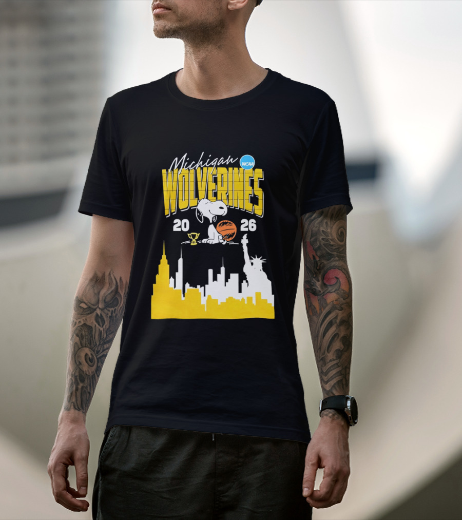 Michigan Wolverines NCAA Basketball Snoopy City Skyline 2026 T-Shirt
