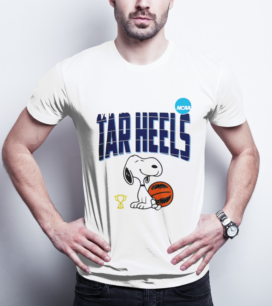 North Carolina Tar Heels Snoopy Basketball NCAA March Madness 2026 T-Shirt