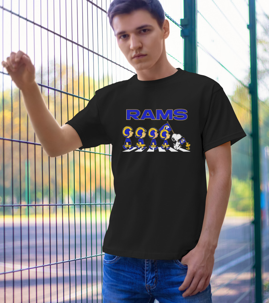 Peanuts Rams Football Flag Cartoon Characters Parade T-Shirt