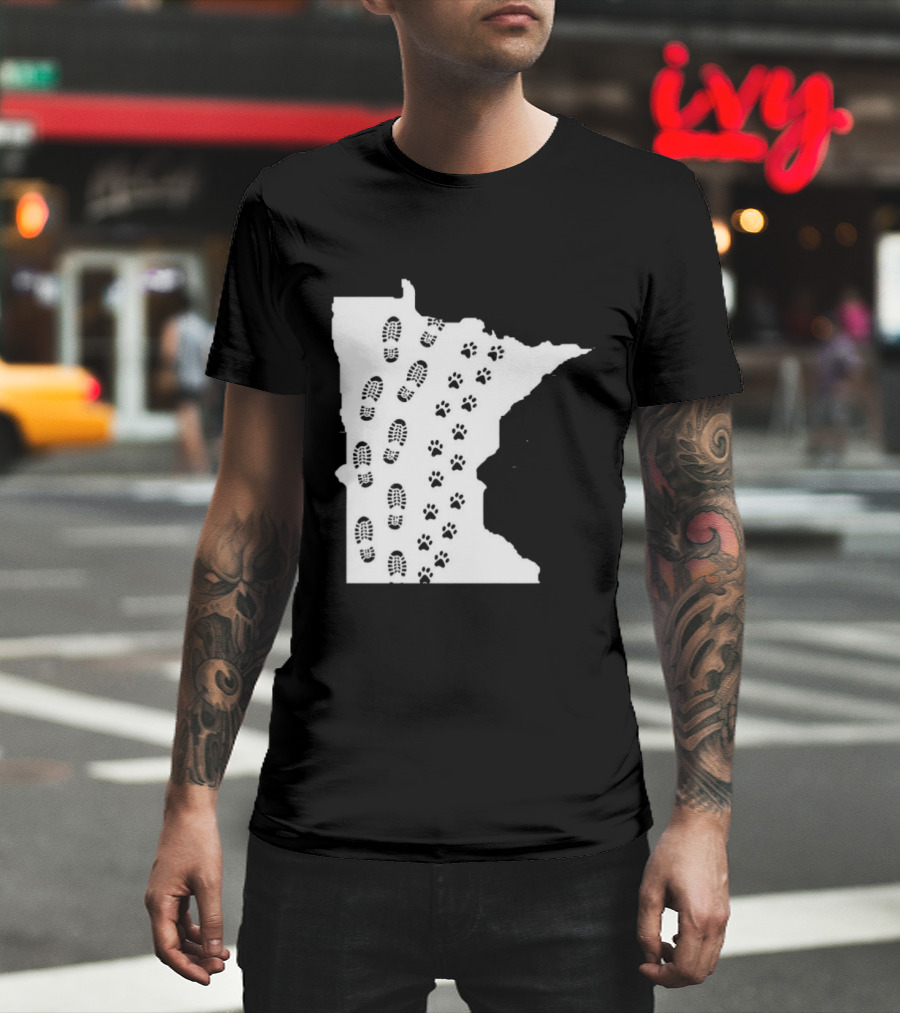 Minnesota Map Footprints And Paw Prints Outdoor Adventure T-Shirt