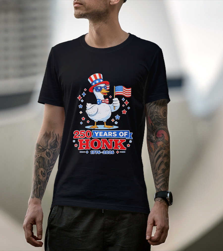 Patriotic Goose Holding US Flag 250 Years Of Honk 1776 2026 T-Shirt