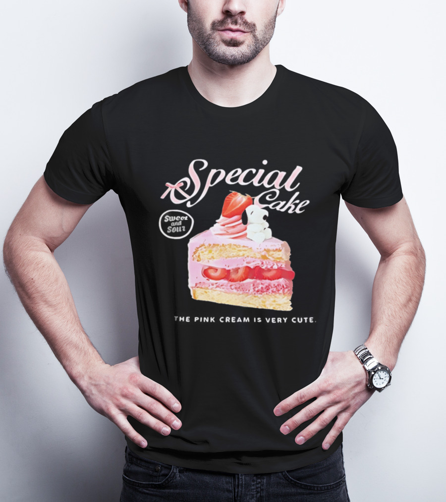 Special Cake Pink Cream With Strawberry And Snoopy T-Shirt