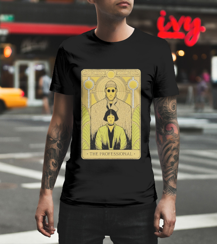 Léon The Professional Tarot Card T-Shirt
