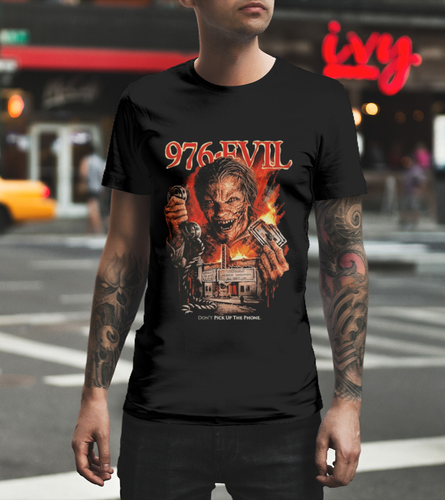 976 Evil Horror Marathon Phone Warning T-Shirt