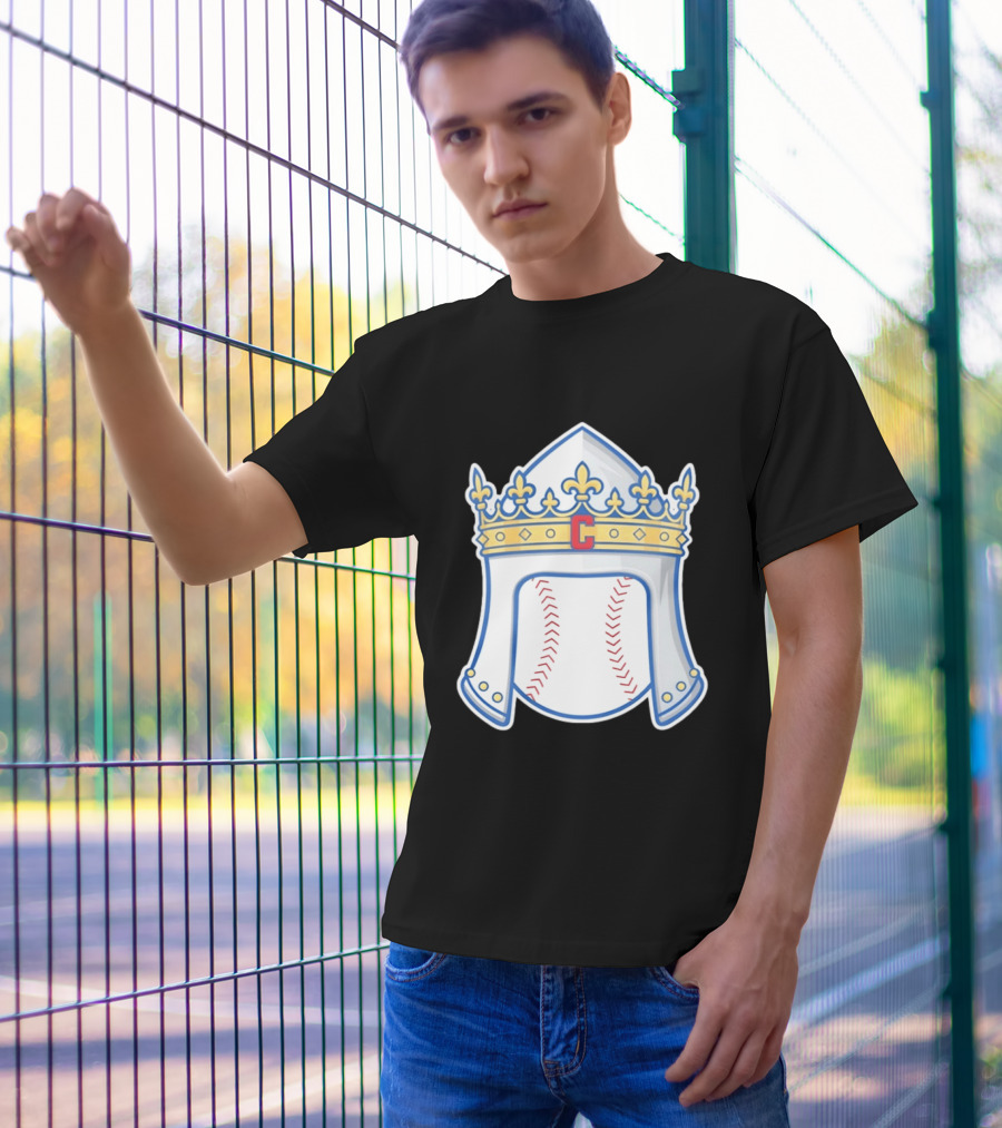 Chicago Cubs Sir Longball Baseball Helmet Crown T-Shirt
