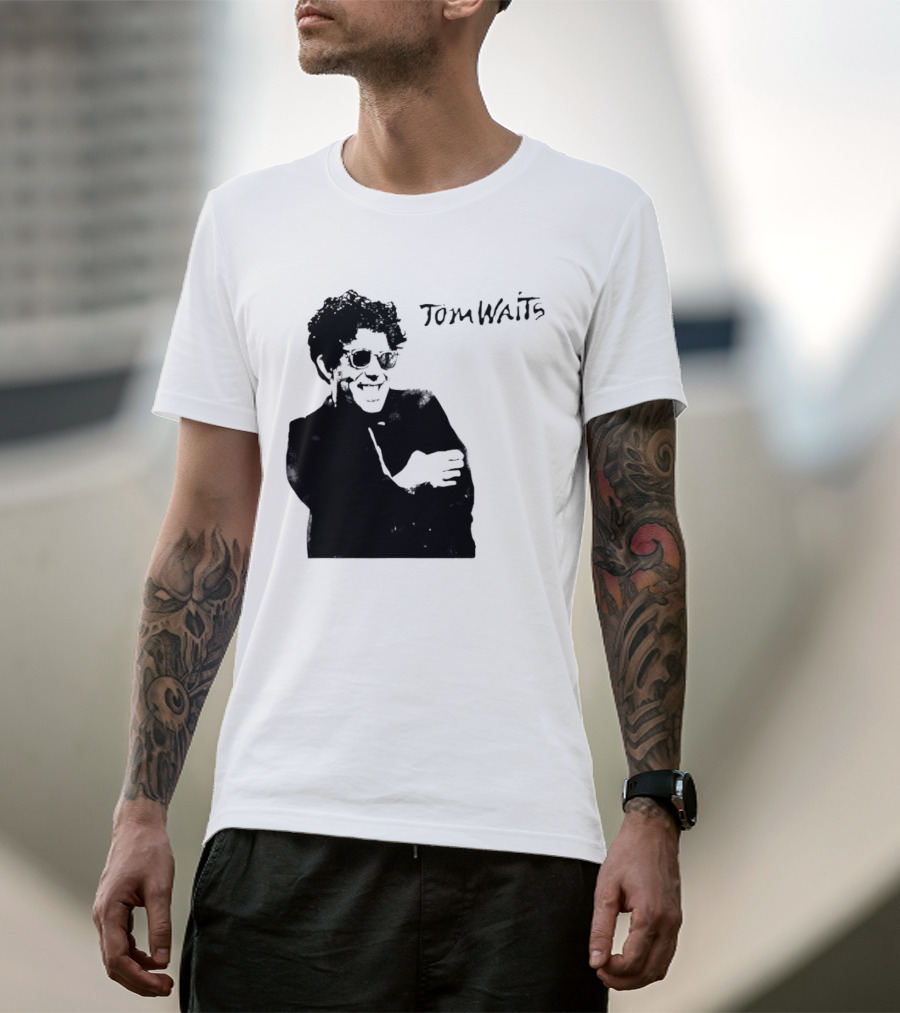 Maya Hawke's Tom Waits T-Shirt