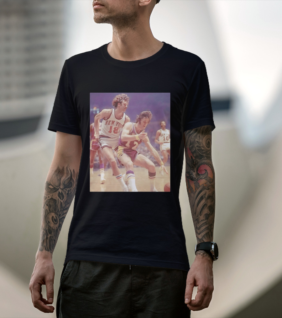 New York 18 Vs Los Angeles 12 Iconic Basketball Legends Phil Jackson Pat Riley Action Moment T-Shirt
