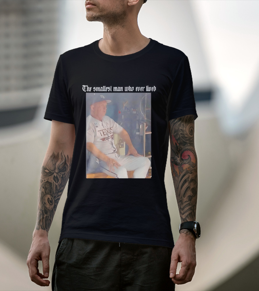 Texas A&M Aggies Jim Schlossnagle Baseball Coach Sitting Relaxed T-Shirt
