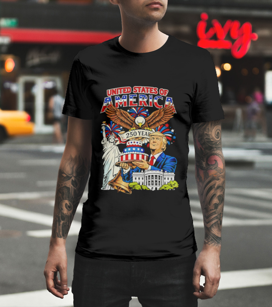 United States Of America 250 Years Celebration 4th Of July Trump With Birthday Cake And Eagle T-Shirt