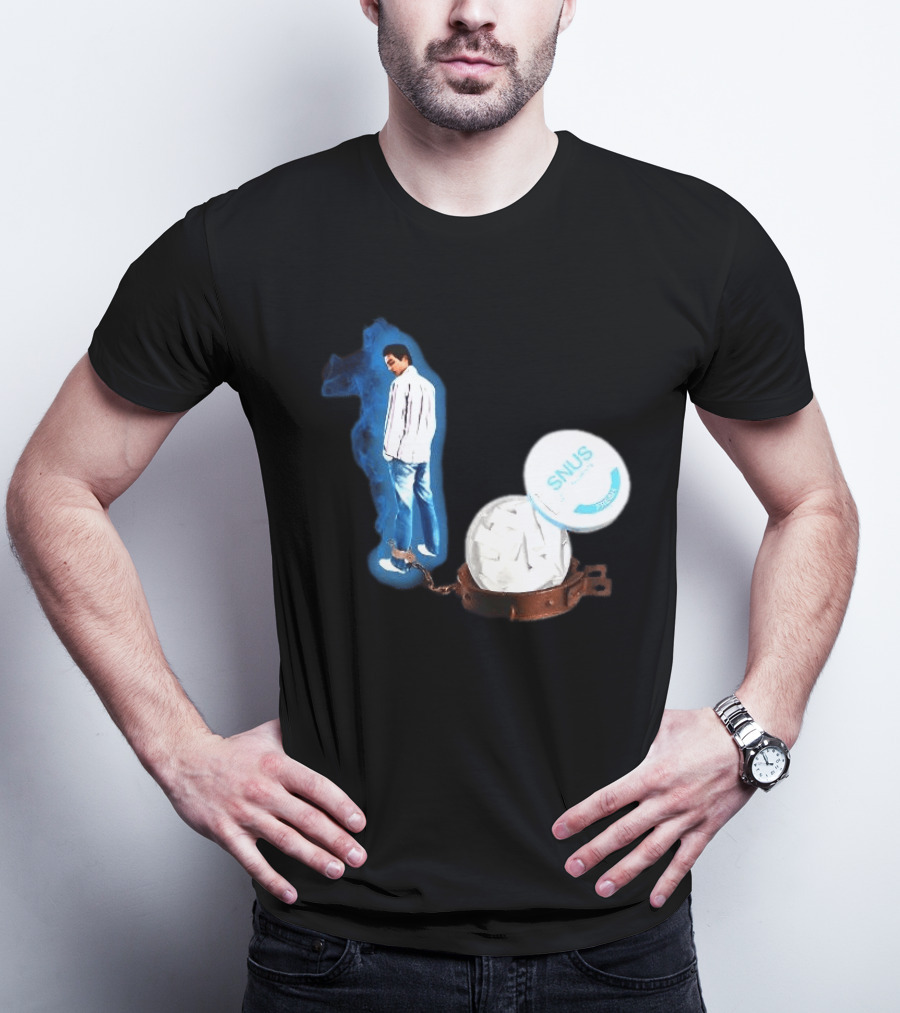 A Snus Gekettet Meme With Snus Tin And Chain T-Shirt