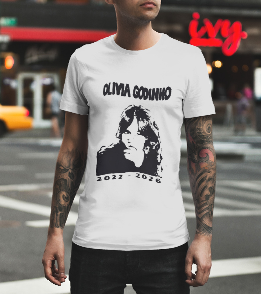 Olivia Godinho 2022 2026 T-Shirt