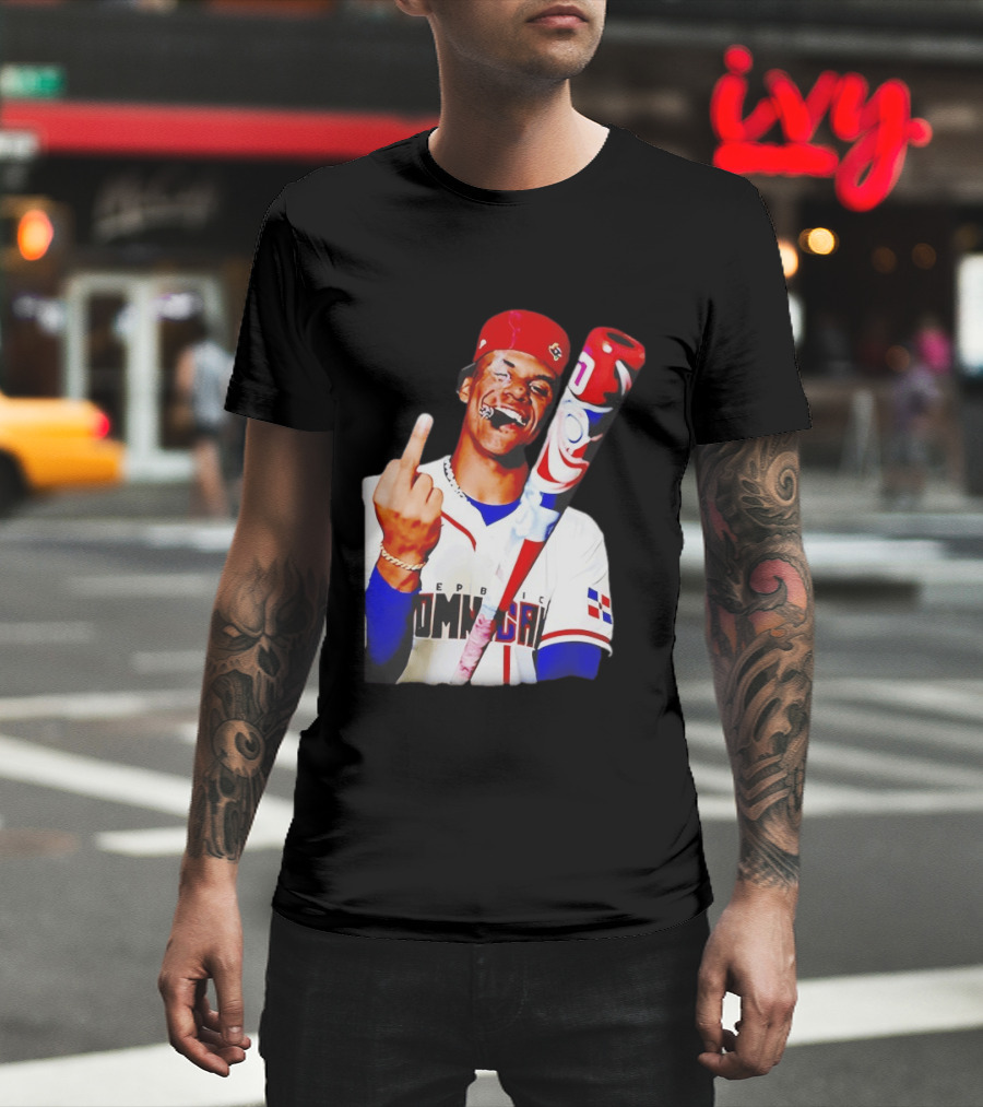 Juan Soto Dominican Republic Baseball Smoking Gesture Middle Finger T-Shirt
