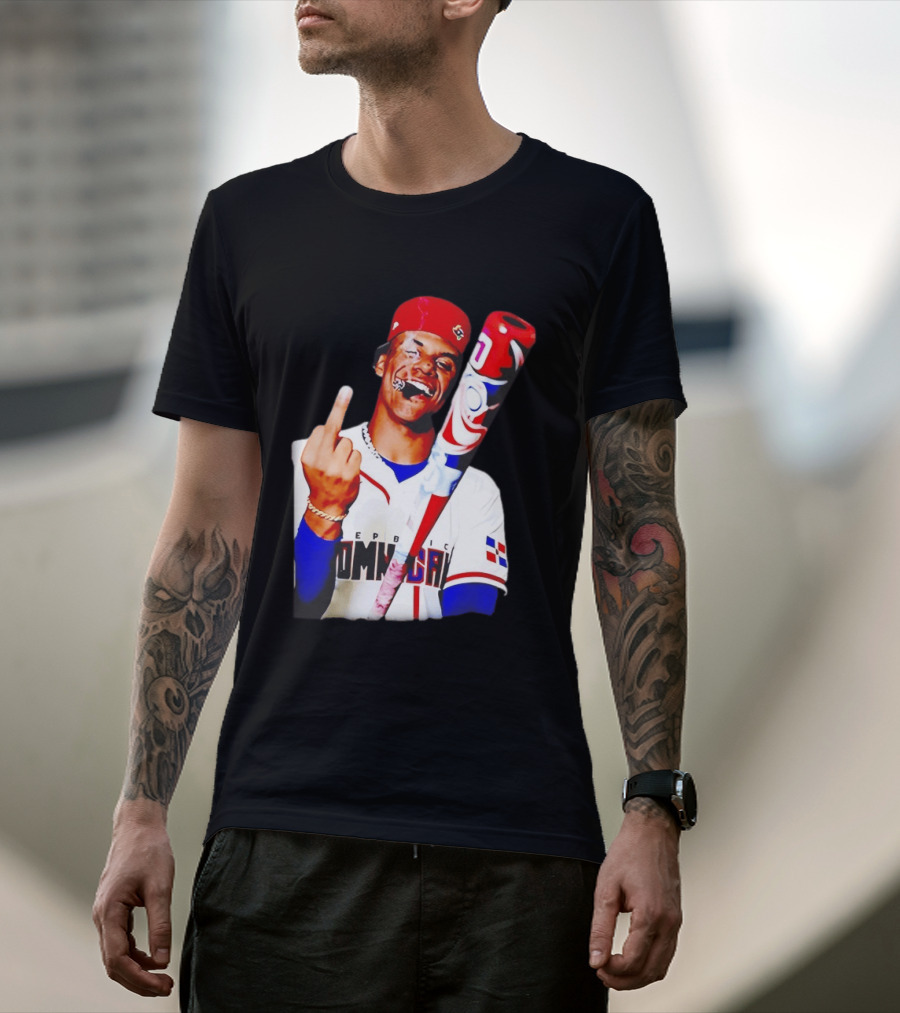 Juan Soto Dominican Republic Baseball Smoking Gesture Middle Finger T-Shirt