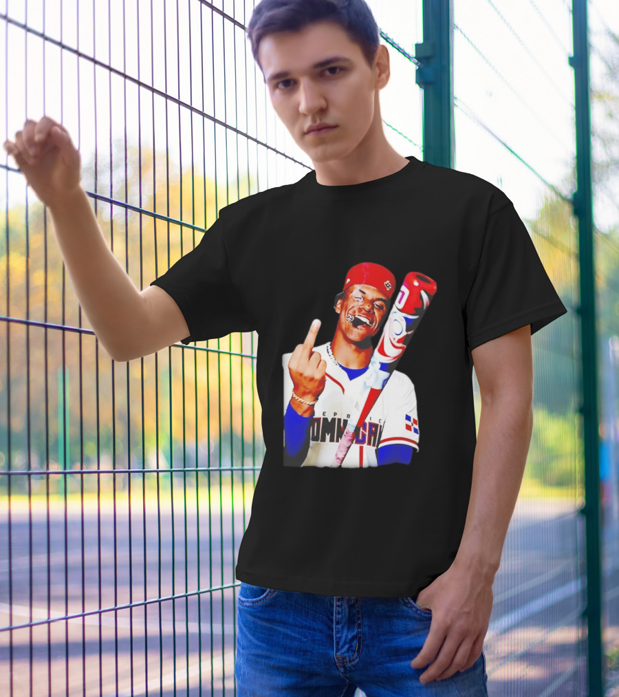 Juan Soto Dominican Republic Baseball Smoking Gesture Middle Finger T-Shirt