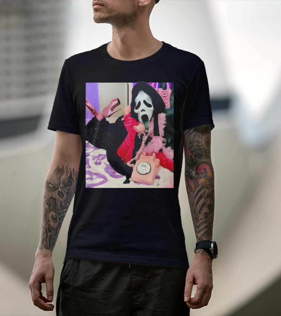 Scream Ghostface Halloween Pink Vintage Telephone Retro Style T-Shirt