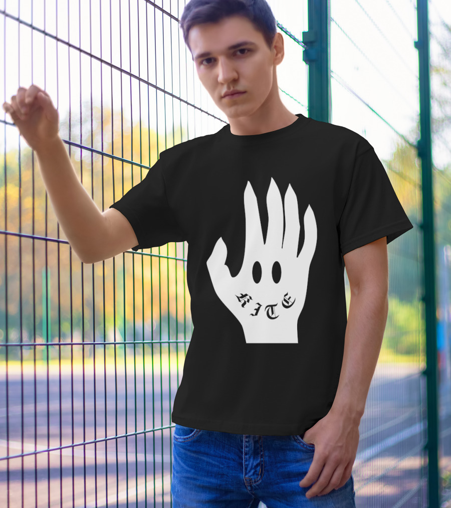Kite Smile Hand By Stefan Fält T-Shirt