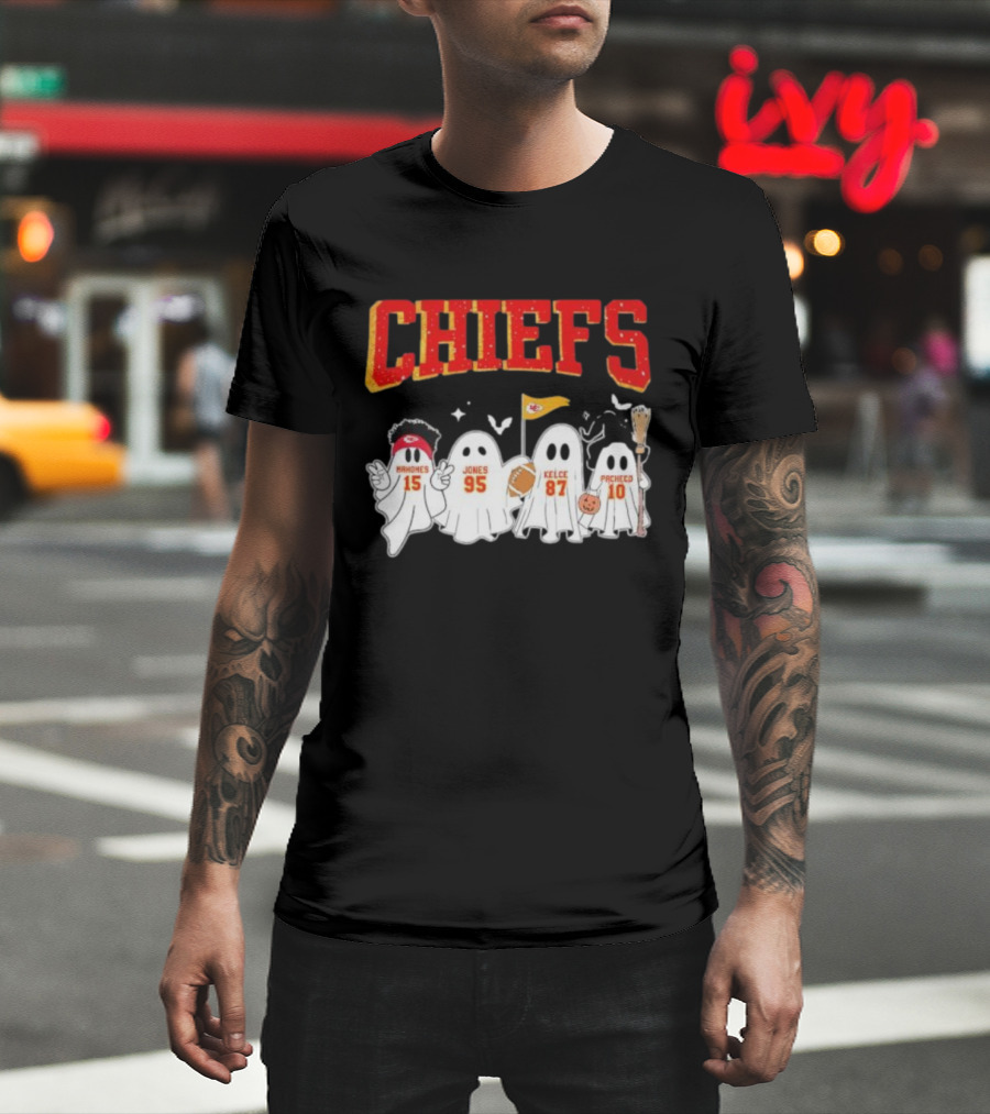 Kansas City Chiefs Halloween Mahomes Jones Kelce Pacheco Ghosts T-Shirt