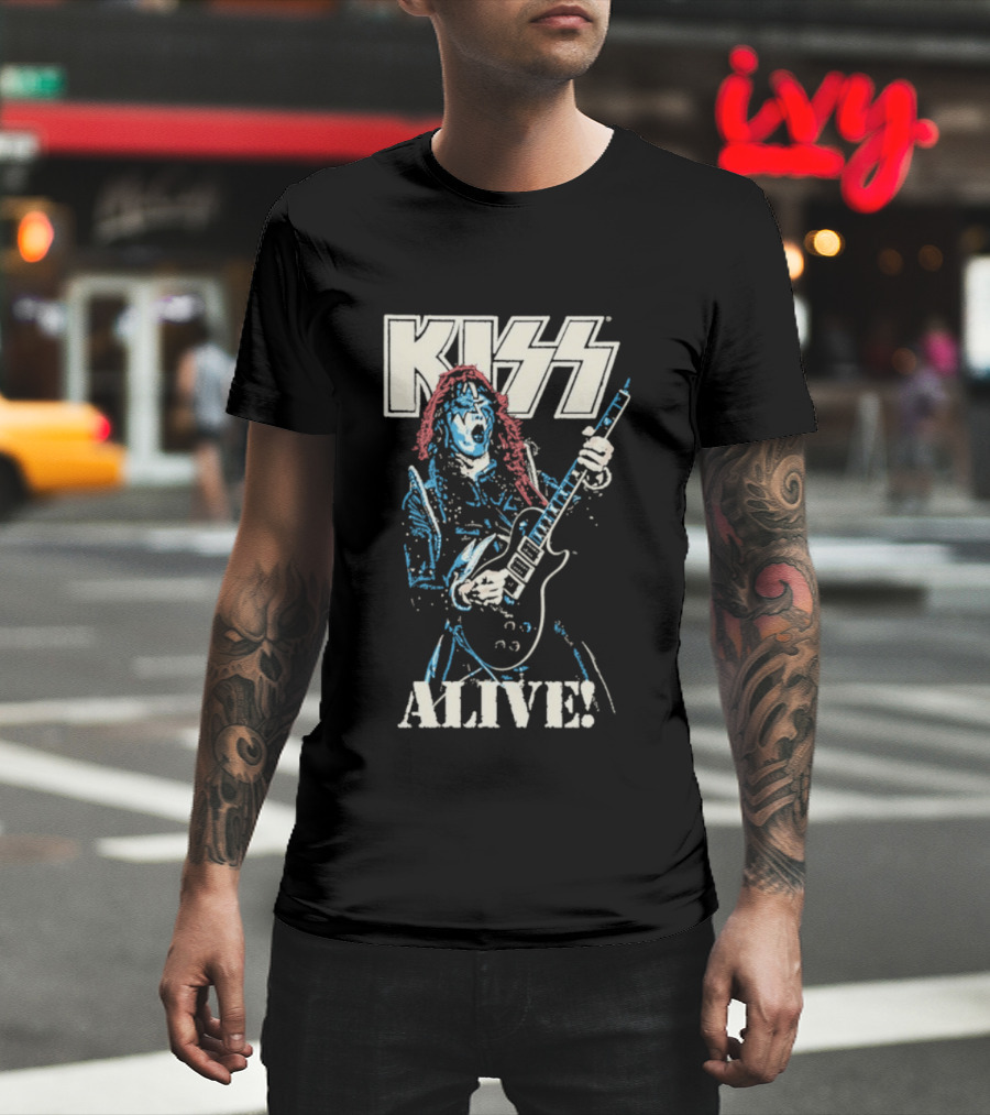 KISS Alive Spaceman Guitarist Retro Style T-Shirt