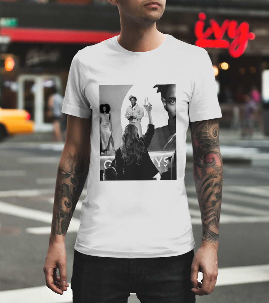 Taylor Celebrates Kendrick Lamar Grammy Win T-Shirt