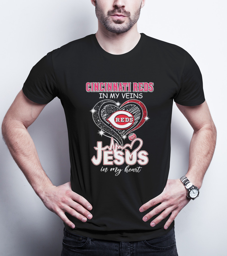 Cincinnati Reds In My Veins Jesus In My Heart Bling Bling Christian Heart T-Shirt