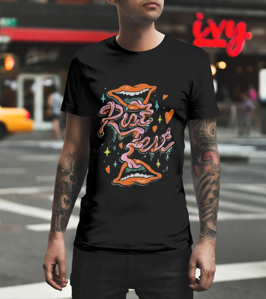Riot Fest 2026 Valentine's Day Lips And Hearts T-Shirt