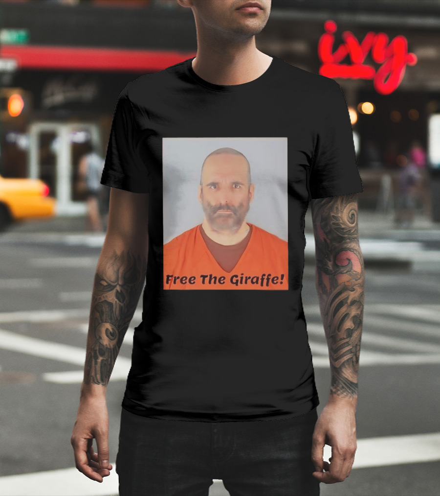 Free The Giraffe Shot Funny Jail Photo T-Shirt