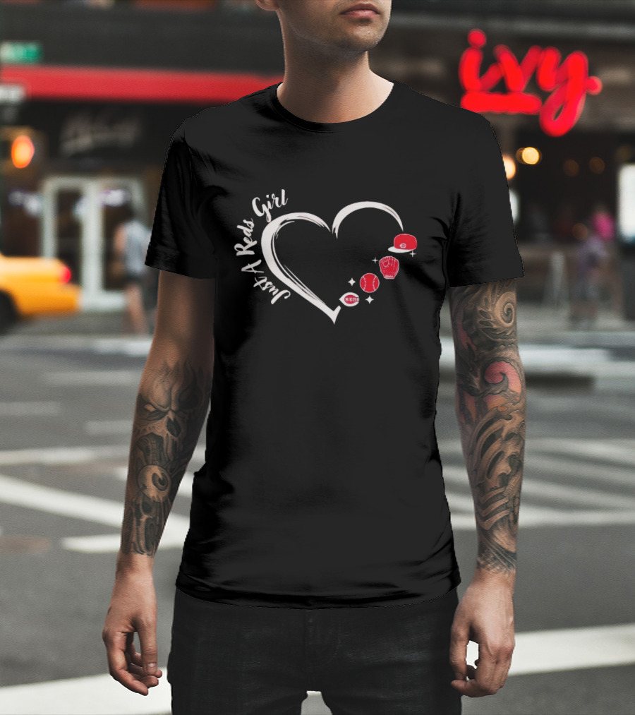 Cincinnati Reds Heart Baseball Cap Glove Fan Girl T-Shirt