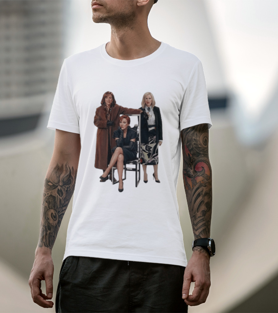 Catherine O'Hara Moira Schitt's Creek Iconic Fashion Ensemble T-Shirt
