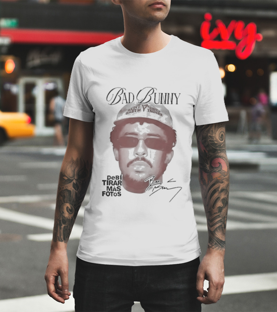 Bad Bunny Debi Tirar Mas Fotos Face T-Shirt