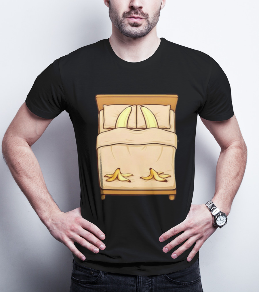 Funny Banana In Bed Sleeping Humor T-Shirt